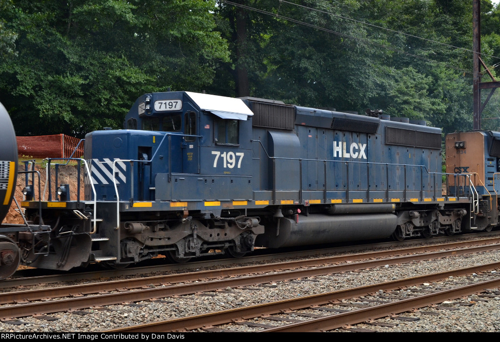 HLCX SD40-2 7197 trails on Q439-14